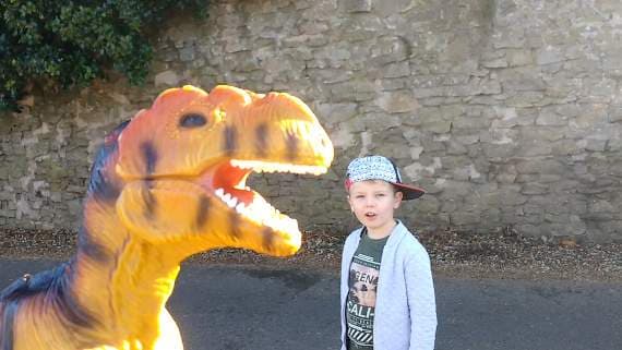 Dell school veloci-rapper praised by BBC star for homework project ...