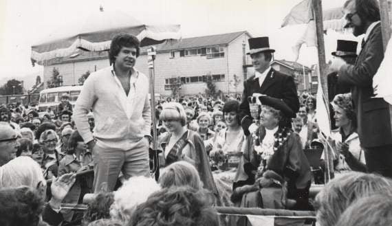 Benny from Crossroads opens Monmouth Carnival | monmouthshirebeacon.co.uk