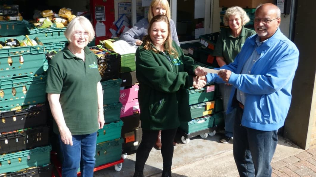 Catenians of Monmouth give food bank £1,700 | monmouthshirebeacon.co.uk