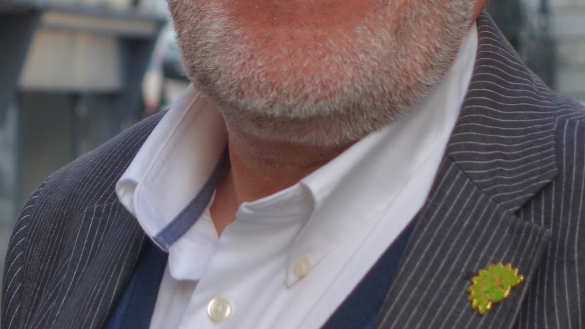 Call for 'gender neutral' toilets by councillor | monmouthshirebeacon.co.uk