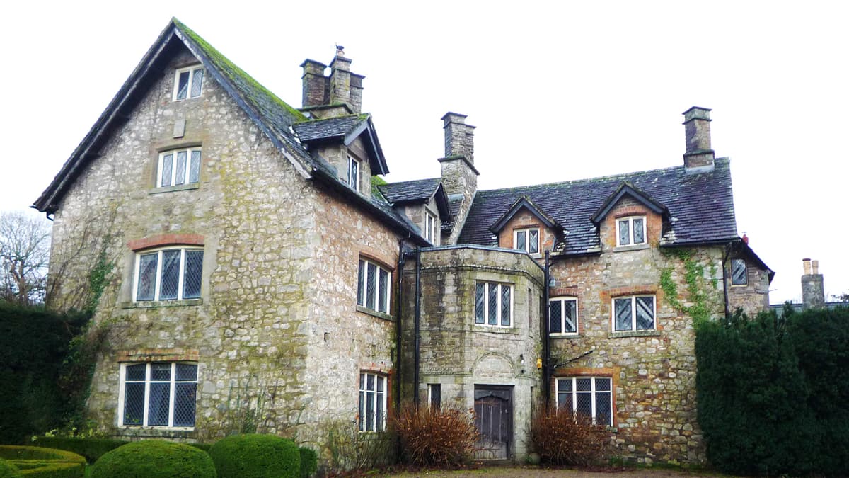 Content of Goytre Hall to be sold in 2-day auction ...