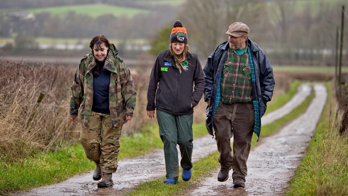 Mitchel Troy farmer helps woman fulfil rural dream ...