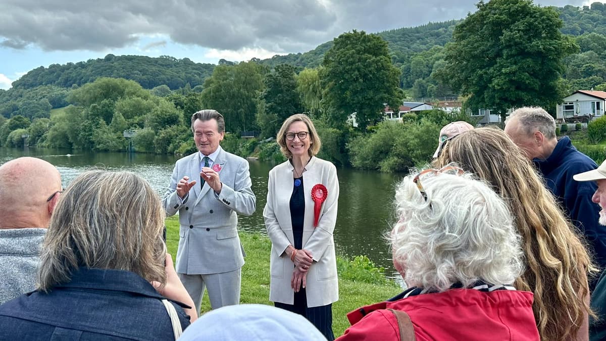 Feargal Sharkey on a visit to the River Wye | monmouthshirebeacon.co.uk