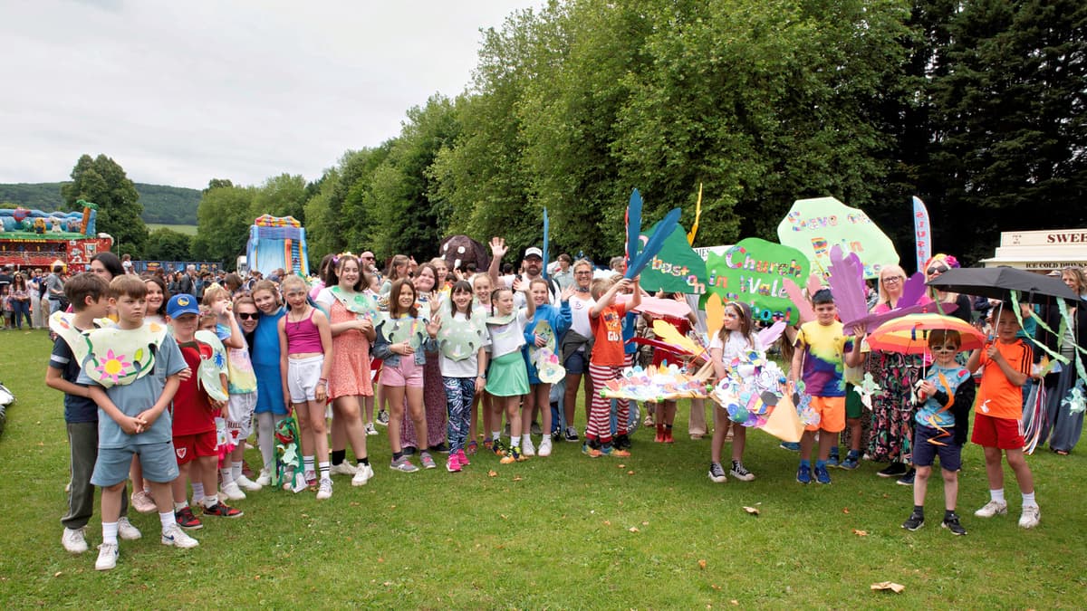 A day of colour and sound as carnival day arrives | monmouthshirebeacon ...