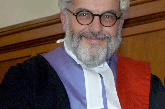 Police officer feared she would die in knife attack ...