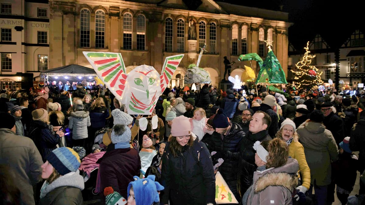 Lantern parade good to go | monmouthshirebeacon.co.uk