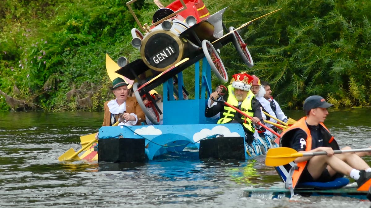 ALL ABOARD: Rafters make a big splash in the 58th Monmouth Raft Race ...