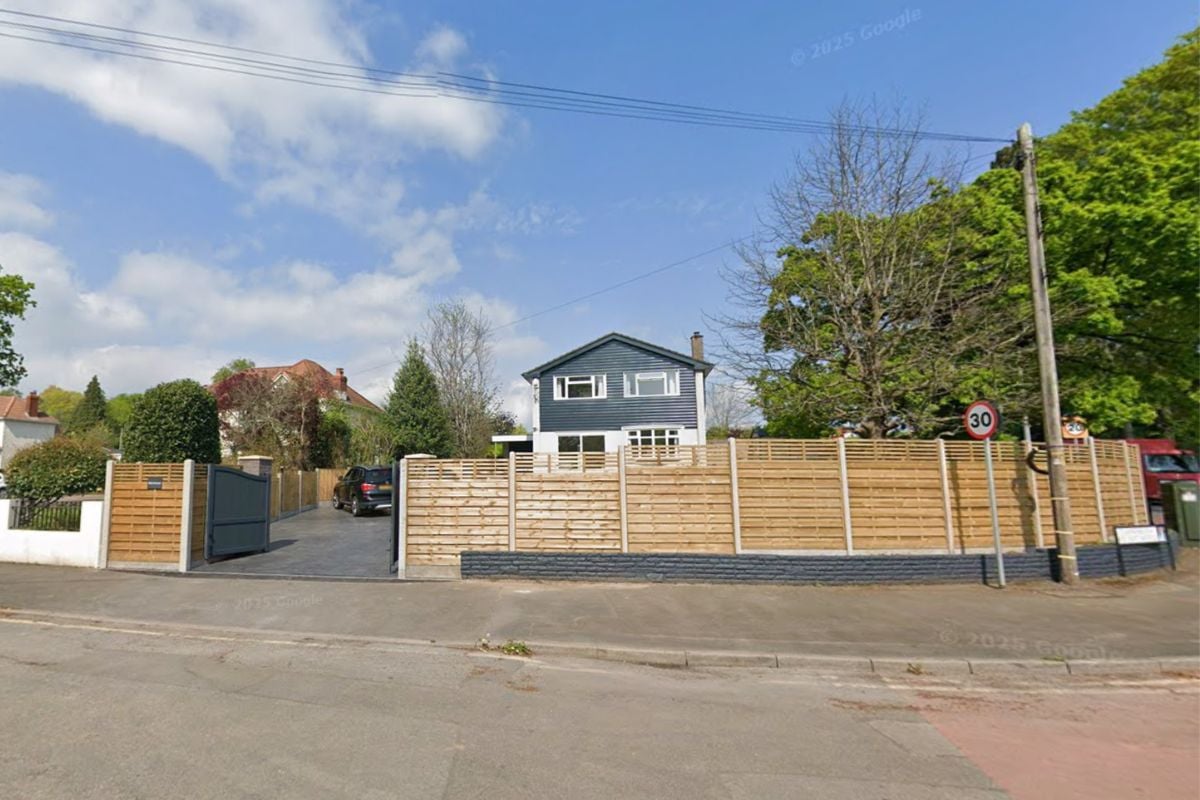 Family lose appeal over garden fence | monmouthshirebeacon.co.uk